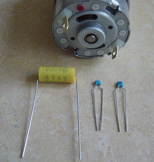 Ontstoor condensator Ceramic 100 nF -50V 2st - Envelop